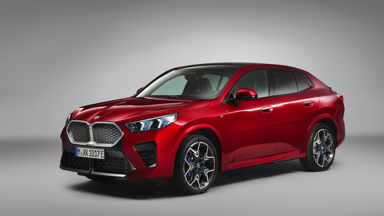 BMW IX2 EDrive20 MY23 25 2024 2026 Price And Specifications EV BMW IX2 EDrive20 MY23 25 2024 2026 Price And Specifications EV