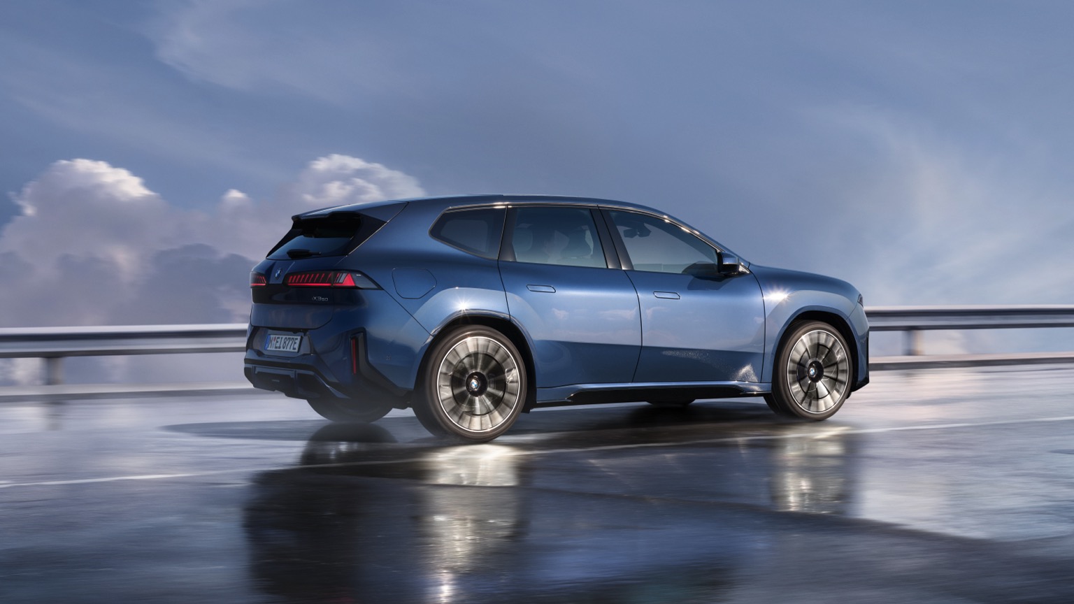 BMW iX3 50 xDrive (MY26) (2025) price and specifications - EV Database