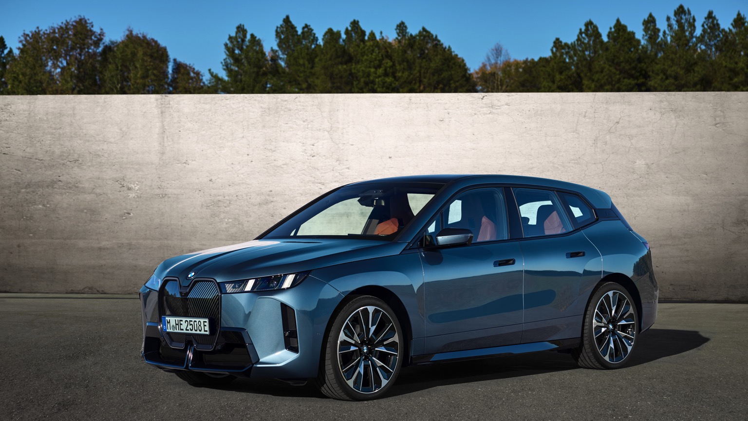 BMW IX XDrive60 2025 2026 Price And Specifications EV Database BMW IX XDrive60 2025 2026 Price And Specifications EV Database