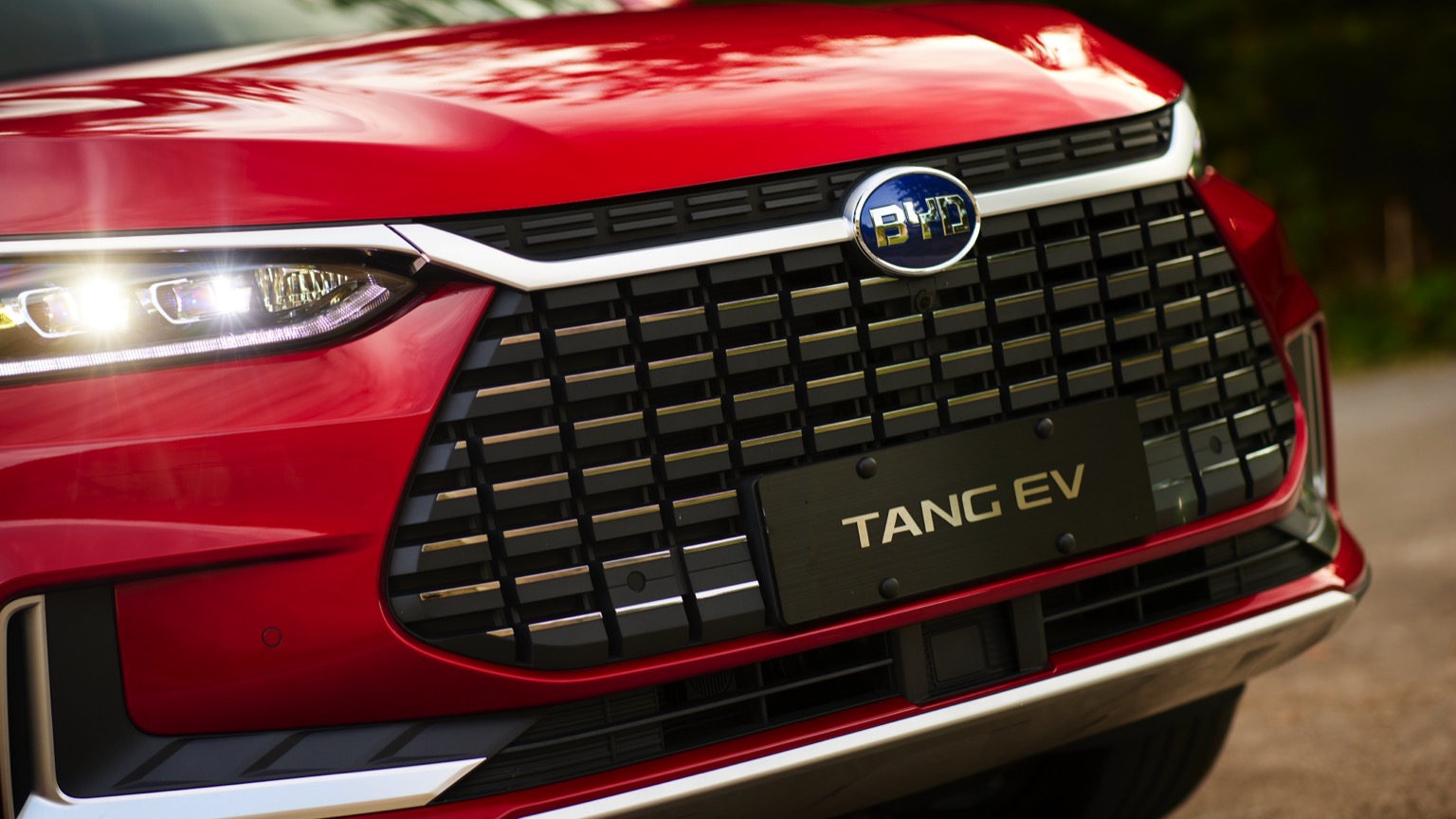 BYD TANG (2022-2024) price and specifications - EV Database
