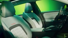 Citroën C5 Aircross Comfort Range (2025-2026) price and specifications ...