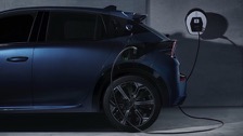 Lancia Ypsilon (MY24) (2024-2025) price and specifications - EV Database