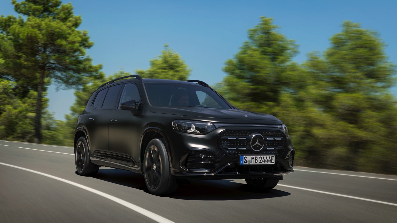 Mercedes-Benz GLB 350 4MATIC (2025) price and specifications - EV Database