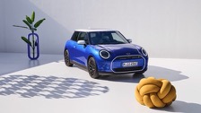 Mini Cooper SE (2023-2024) price and specifications - EV Database