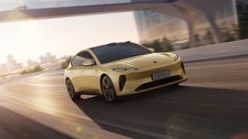 NIO ET5 Long Range (2022-2025) price and specifications - EV Database