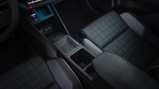 Renault 4 E-Tech 52kWh 150hp (2025-2026) price and specifications - EV ...