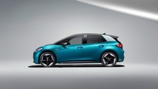 Volkswagen ID.3 Pure Performance (2021) price and specifications - EV ...
