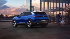 Volkswagen ID.4 Pro Performance (2021-2023) price and specifications ...